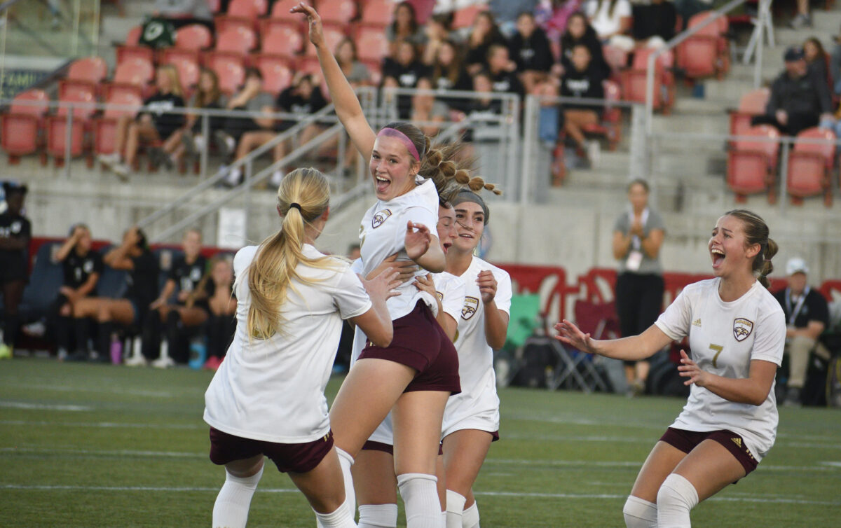 Maple Mountain girls soccer withstands late Olympus push to reach 5A ...